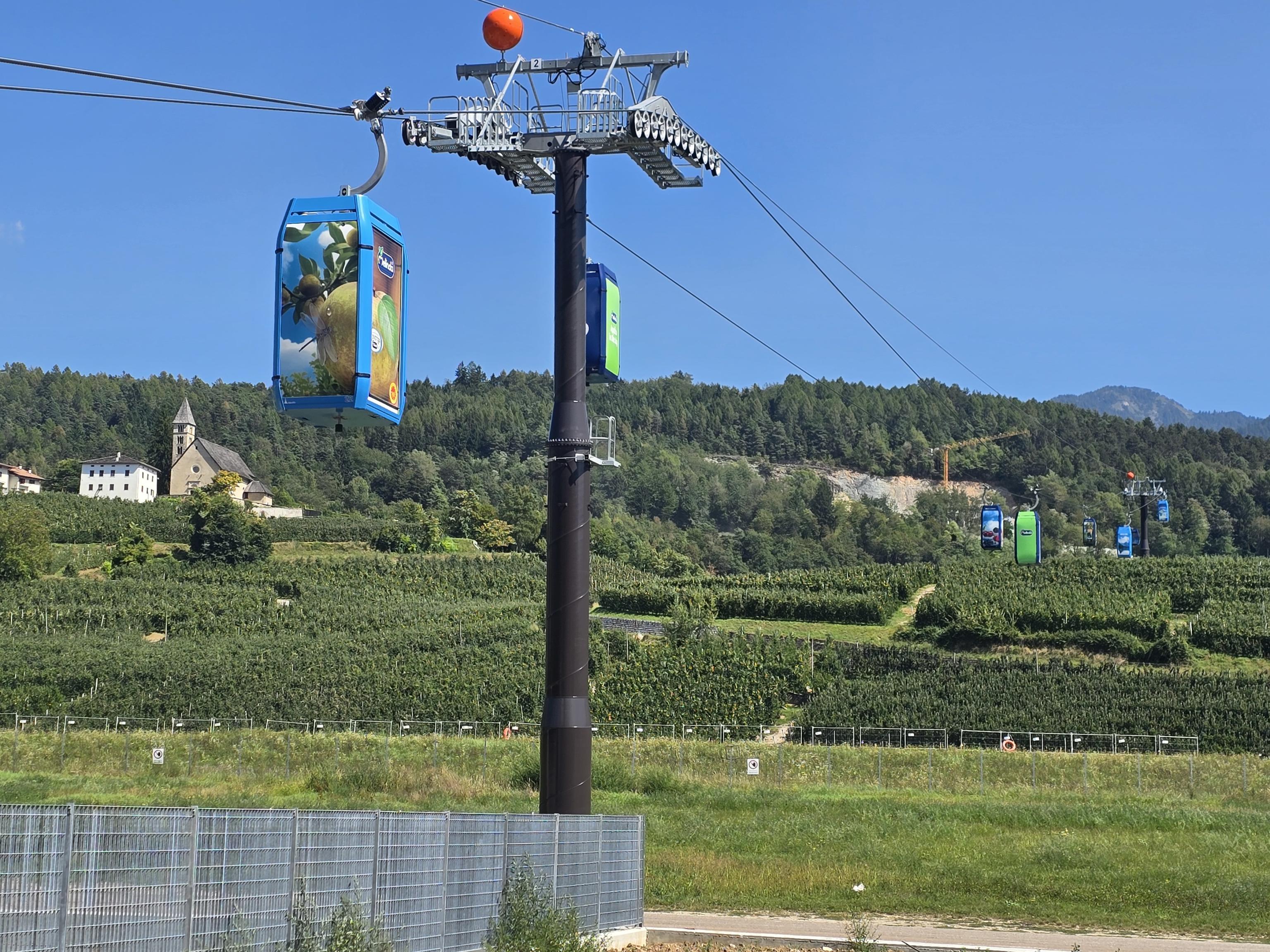 La funivia delle mele è 'orgogliosamente Made in Italy al 100%'