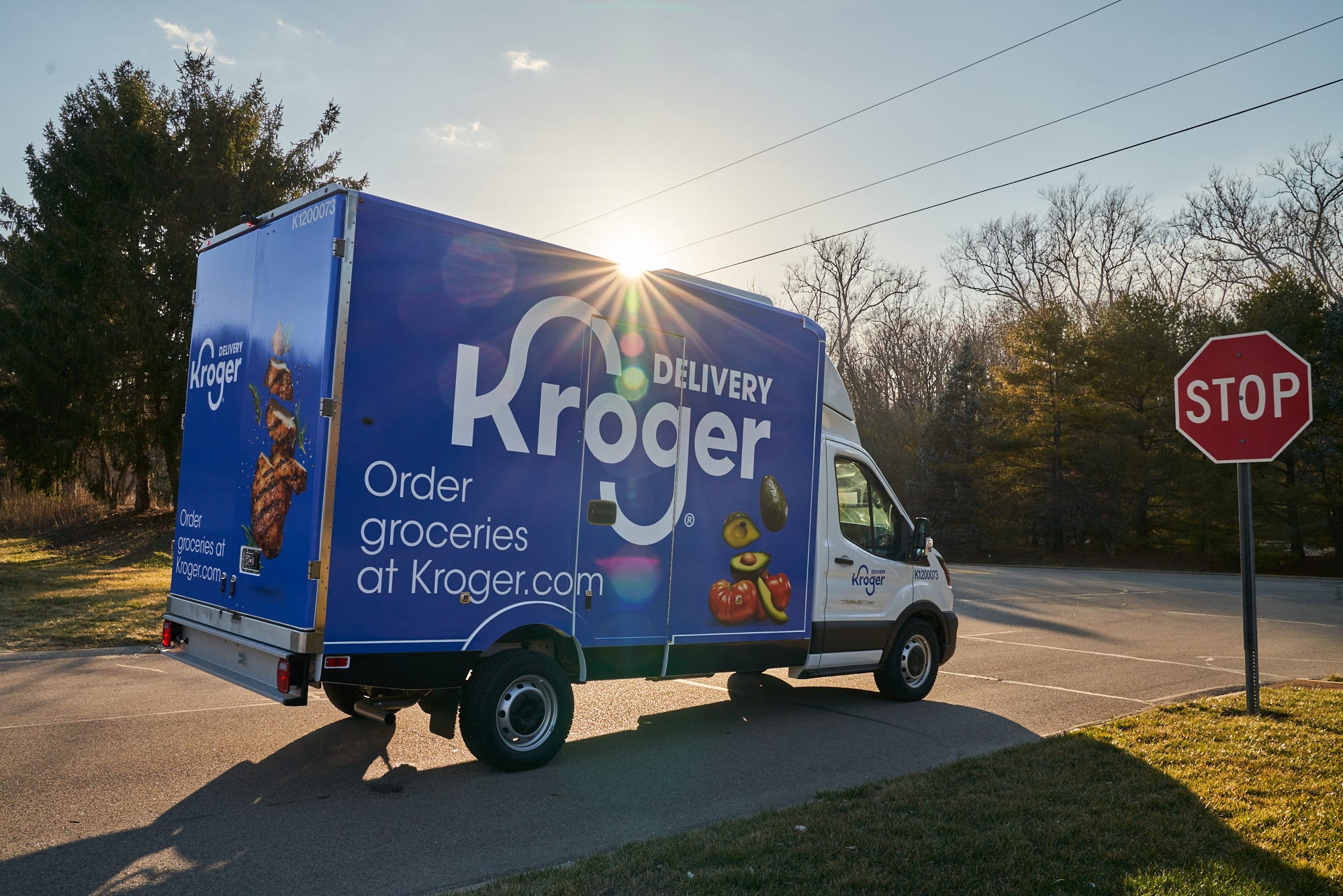Kroger to close Florida facilities, end delivery program. What does ...