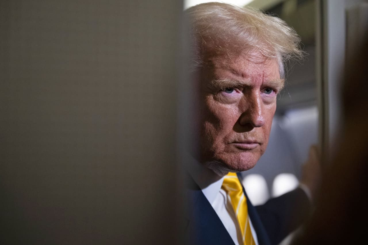 DJT Stock Has Cratered, Wiping Out More Than $5 Billion in Trump Family ...