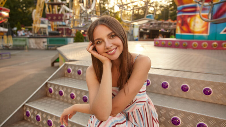 She Was Working At A Theme Park When A Mom Passed Her Baby To Her And ...