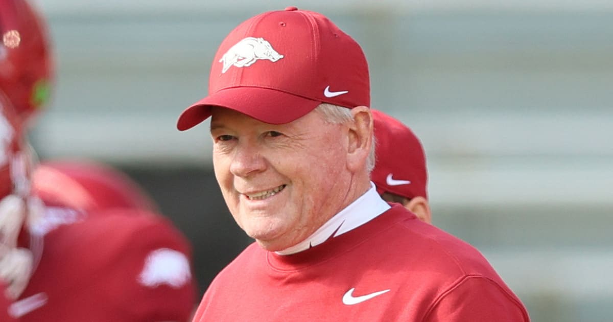 Bobby Petrino calls for a law to prevent mid-season coach firings