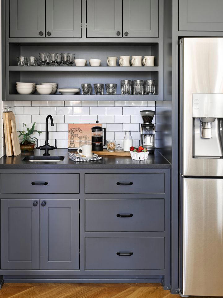 Top Reasons to Choose Black Countertops, According to Experts