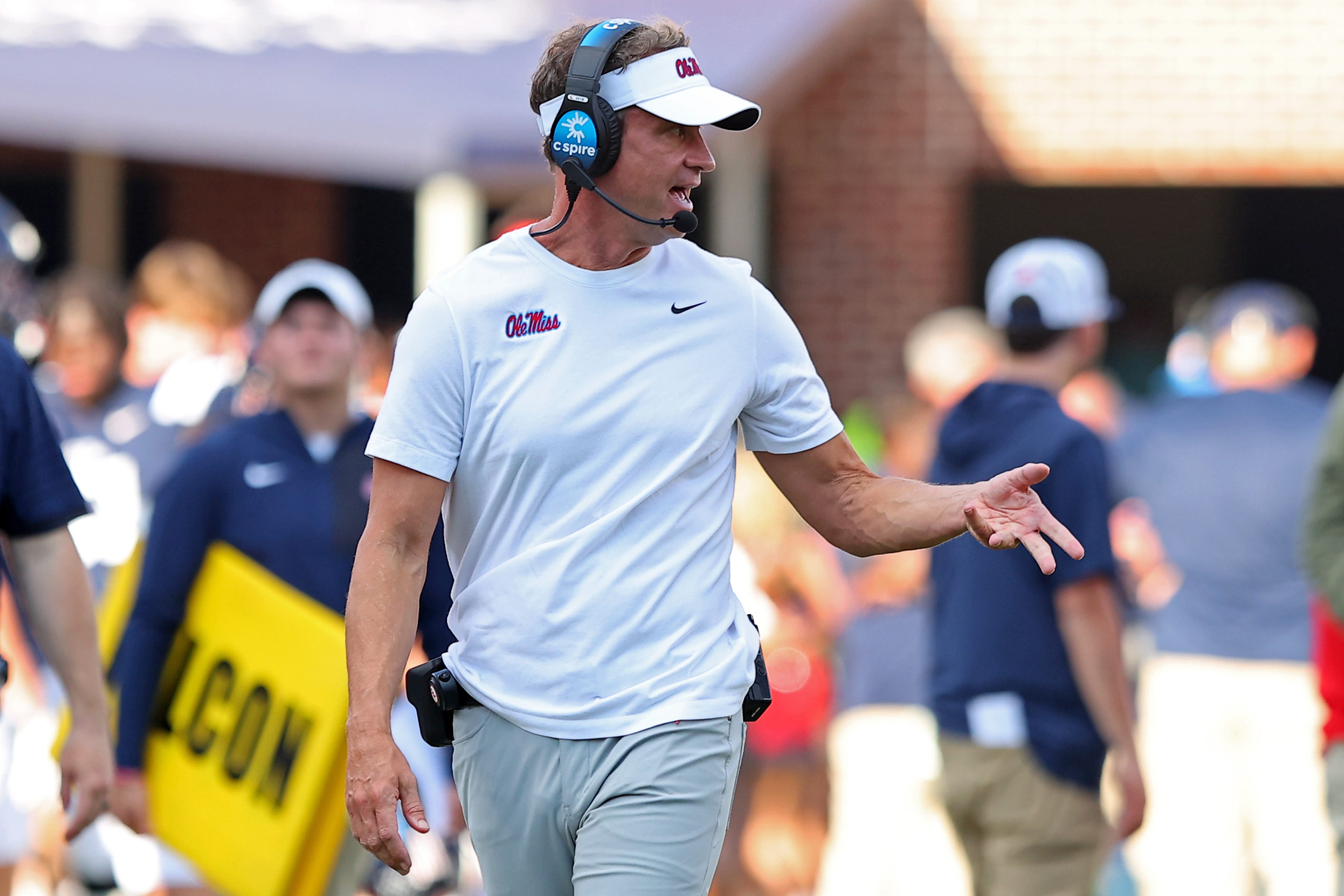 Lane Kiffin LSU, Florida rumors, Ole Miss deadline, latest news, updates