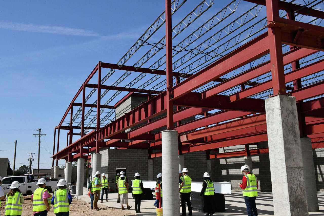 Commissioners vote to rename county courthouse annex in judge's honor