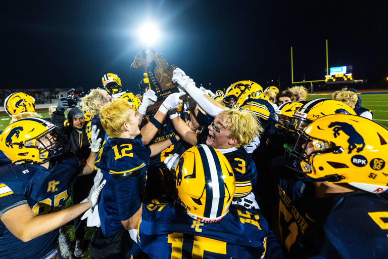 History on the line for 4 Kalamazoo-area football teams in upcoming ...