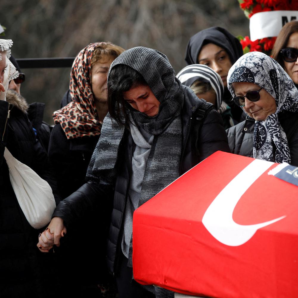 Vorläufiger forensischer Bericht: Hamburger Familie soll durch ...