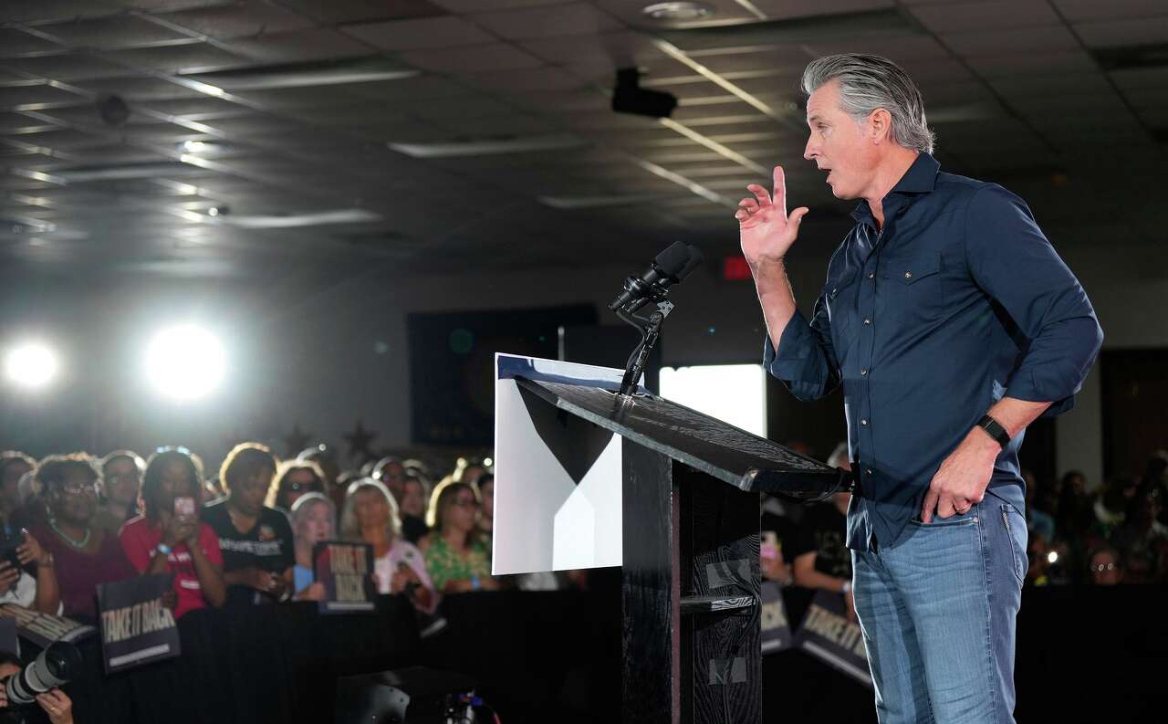 Federal court blocks Texas' gerrymandered House maps that prompted ...