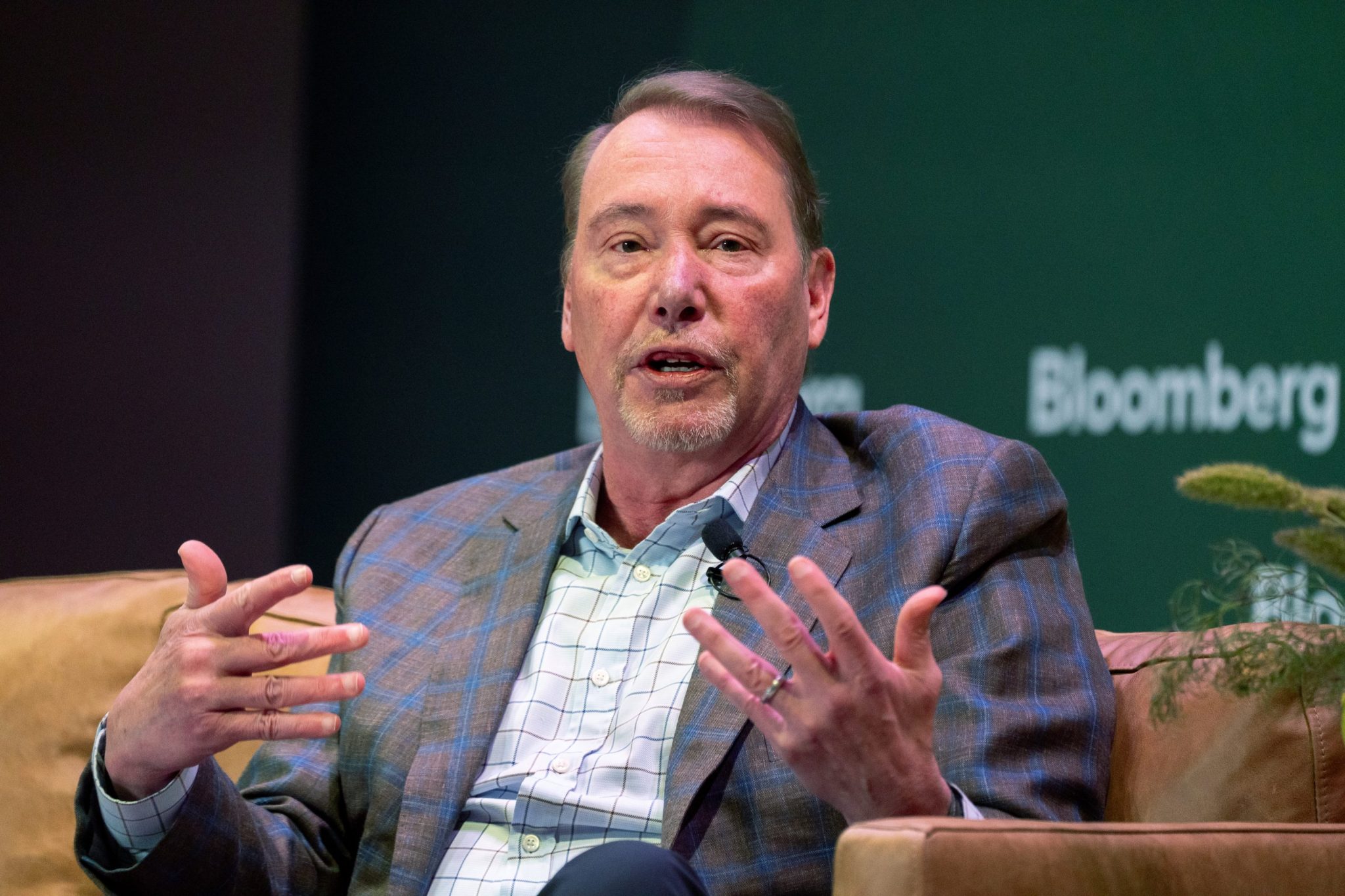 ‘Bond King’ Jeffrey Gundlach warns of the next financial crisis: ‘It has the same trappings as ...