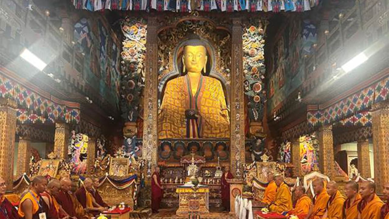 Bhutan: Lord Buddha's Holy Relics Exposition Extended Until Nov 25