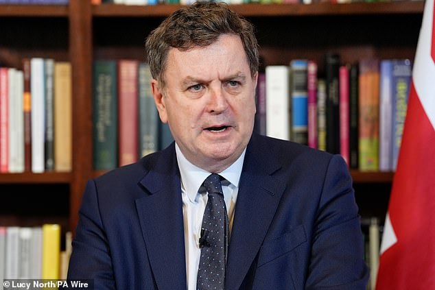 QUENTIN LETTS: While Mrs Badenoch was speaking, Sir Mel sucked on his ...