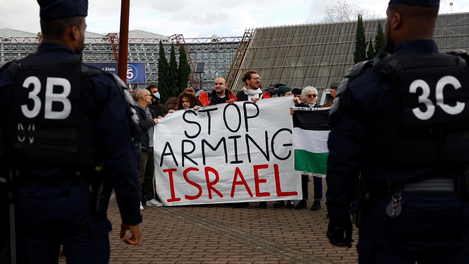 Israel security firms back in business: France brings 39 Israeli ...