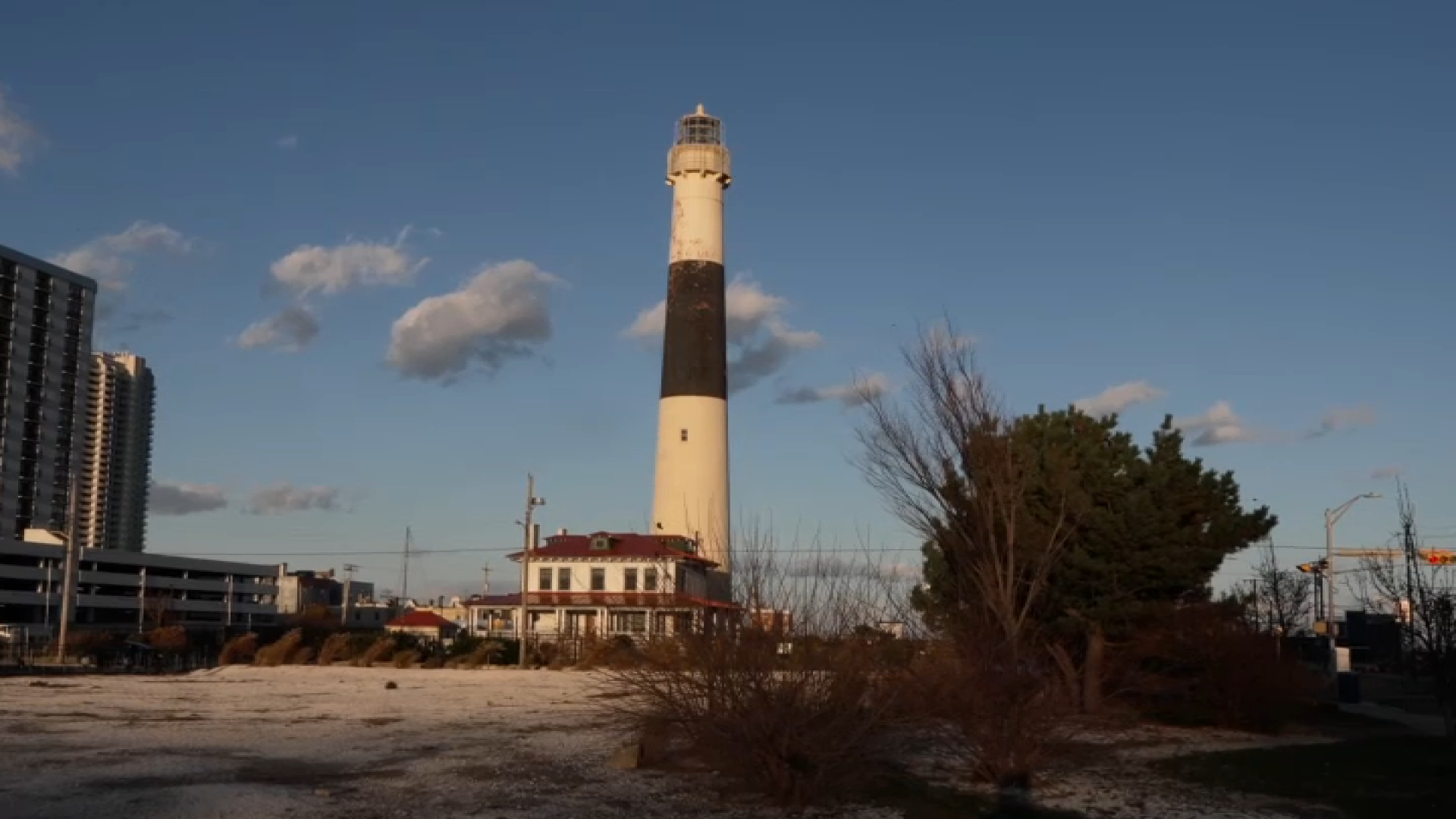 NJ lighthouse returns to work with new technology protecting endangered ...