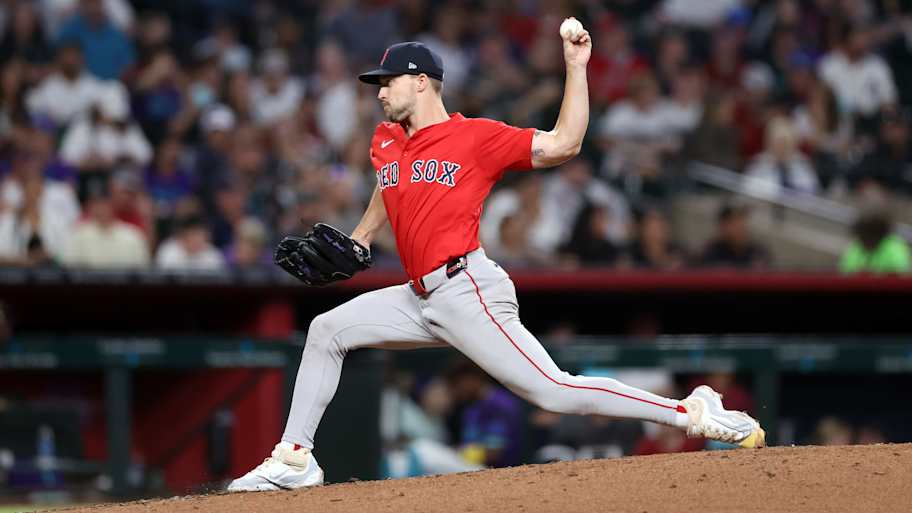 White Sox acquire intriguing lefty reliever from Boston in a trade