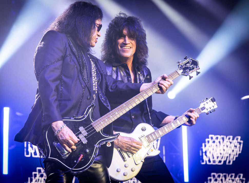 Review: The Kiss Kruise in Las Vegas kicks off a new chapter in Kisstory