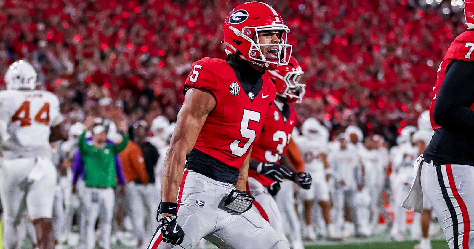 College Football Playoff Ranking: Georgia climbs a spot for Week 13