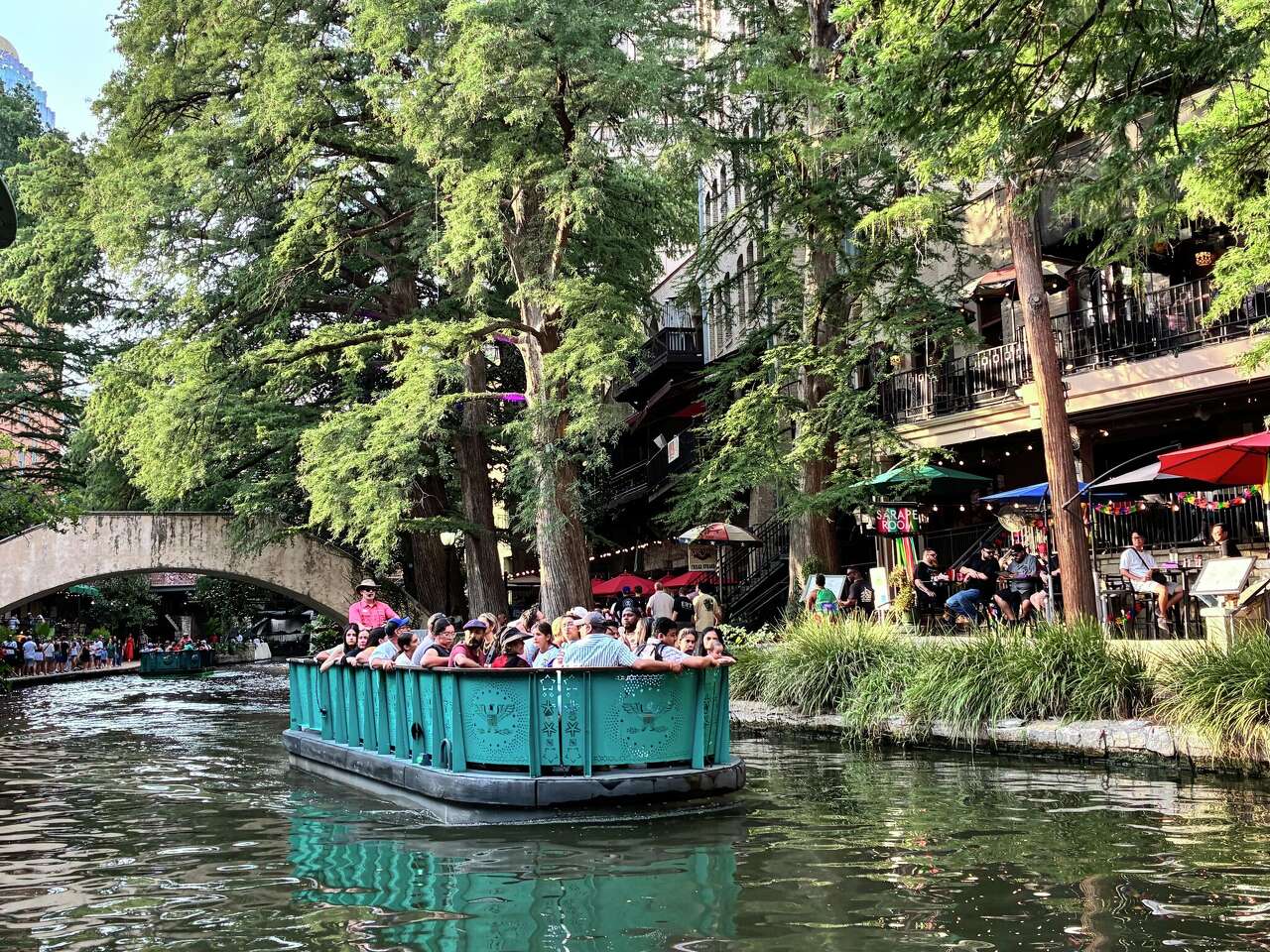 'Disgusting': Woman's recent dip in San Antonio River has locals' skin ...