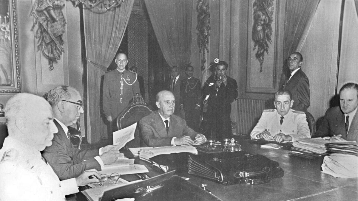 Enfermo y desafiante ante la Marcha Verde: así fue el último Consejo de ...