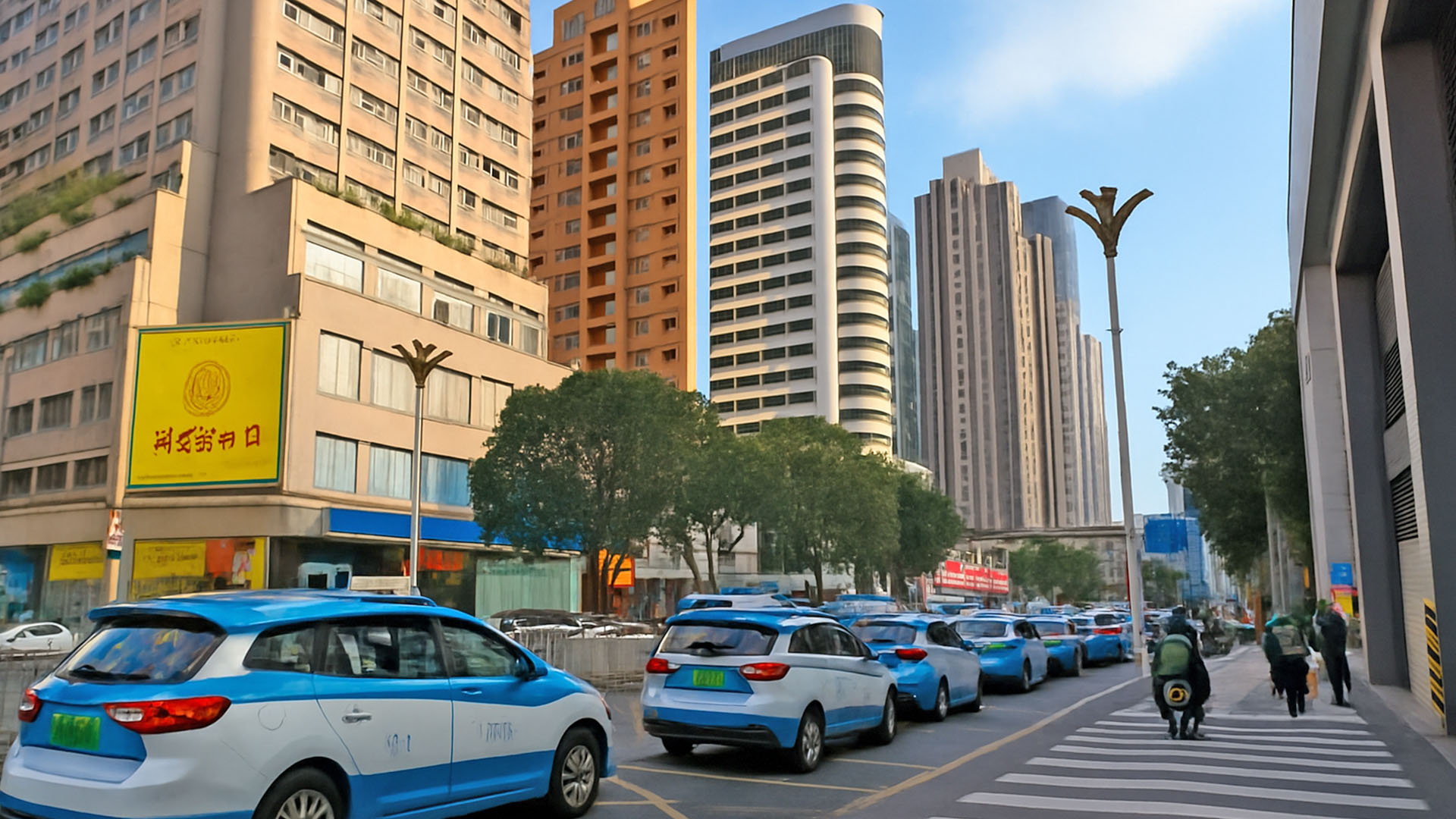 Why Are So Many Taxis Lined Up in Shenzhen?