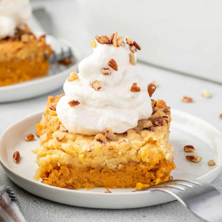 10 Make Ahead Thanksgiving Desserts You'll Be Glad You Finished Early