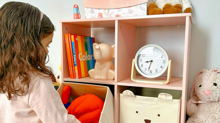 Our Digital Era: Studies Show Kids Can No Longer Read Analog Clocks ...