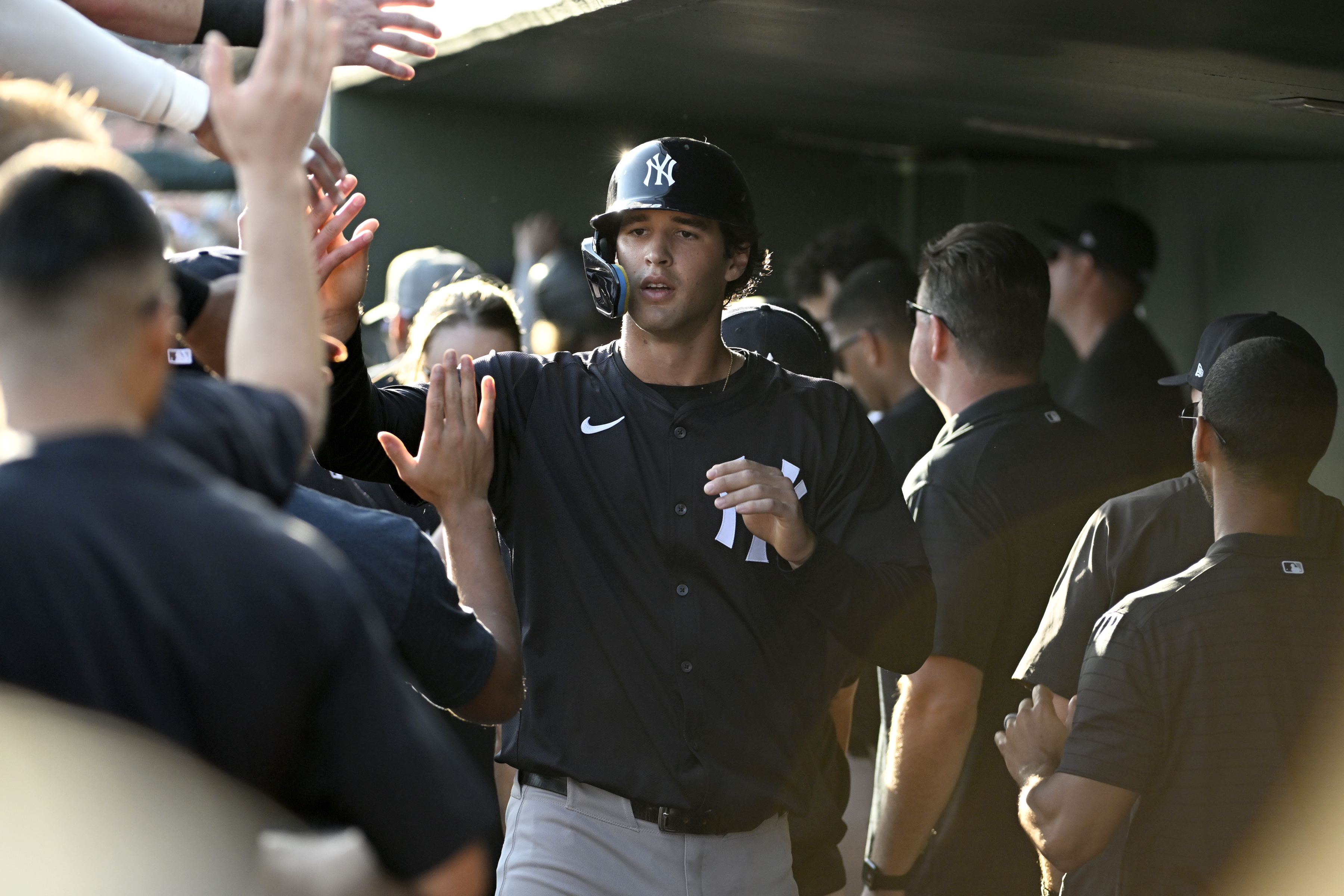 Yankees 40-man roster: Spencer Jones, Elmer Rodríguez, Chase Hampton ...