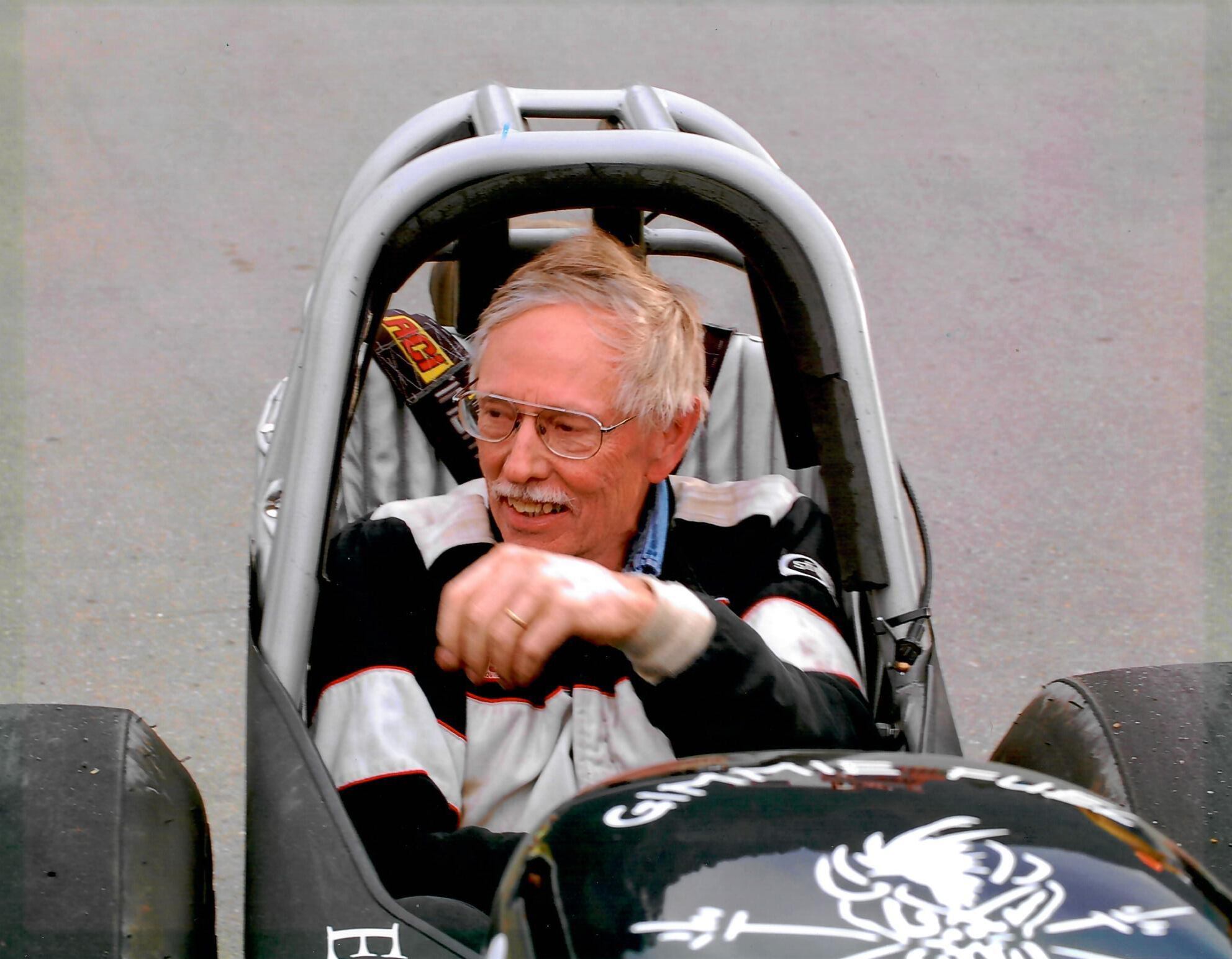 ‘Father’ of Alaska racing, Earl Lackey, dies at 85