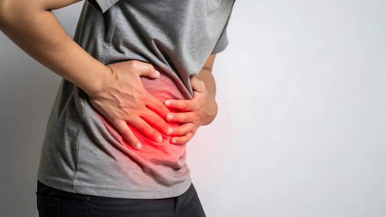 “Go to bed a little hungry, “ fitness coach explains why going to bed ...