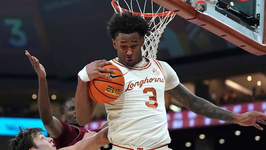 Dailyn Swain Leads Texas Longhorns Past Rider for 4th Straight Win