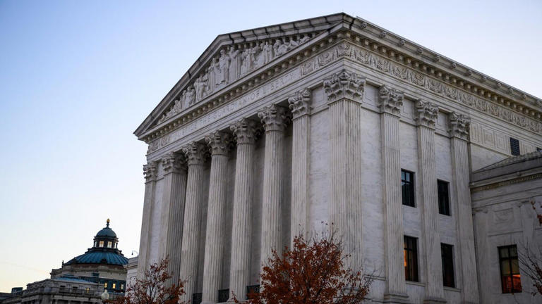 Texas appeals to U.S. Supreme Court after federal judges block newly ...
