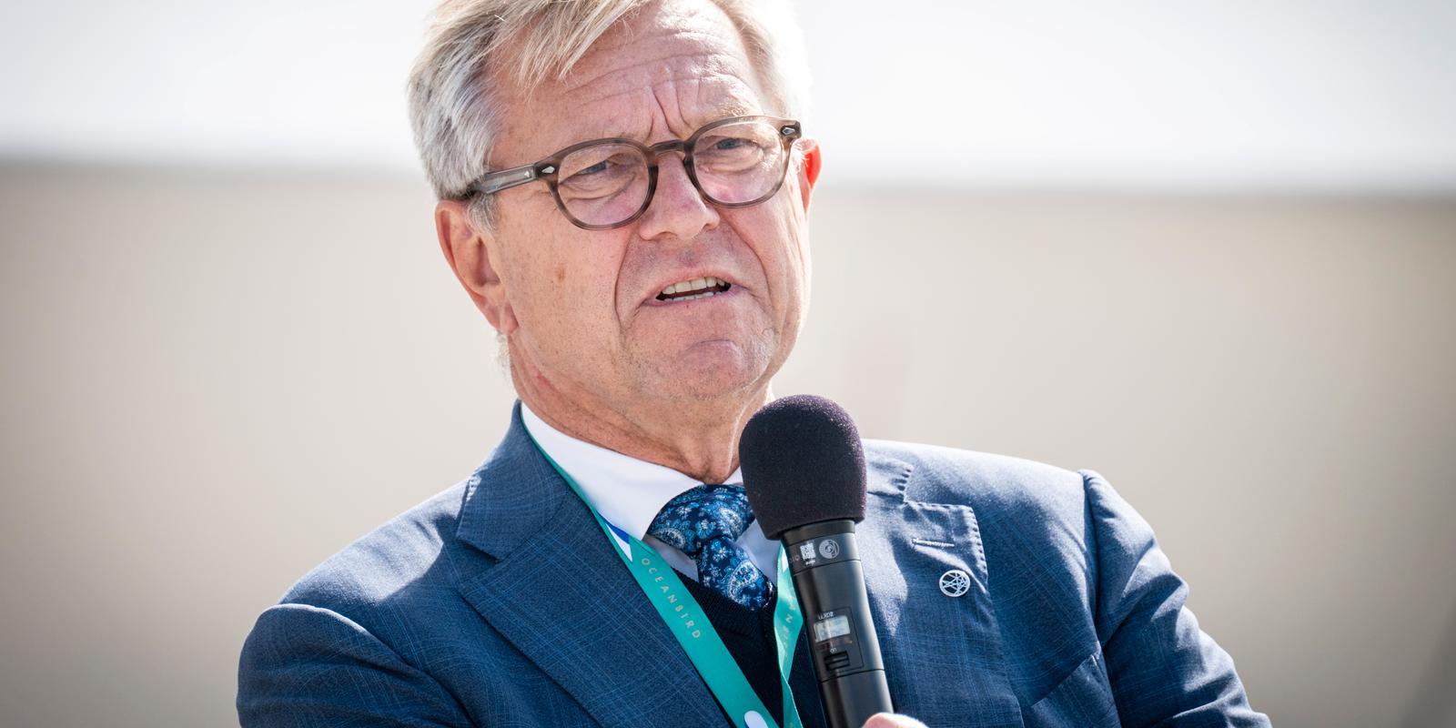 Svenska vd:ar skeptiska till färre rapporter: ”Trams”