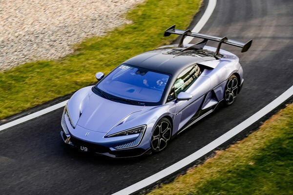 [시승기] 1000마력 괴물 전기차, 양왕 U9