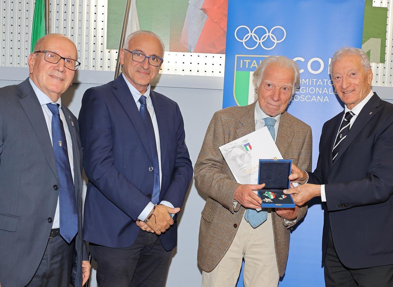 La cerimonia. Le Benemerenze Sportive Coni. Premiati tecnici, dirigenti ...