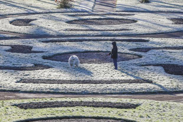 Met Office issues fesh ice warning as Glasgow commuters face more ...