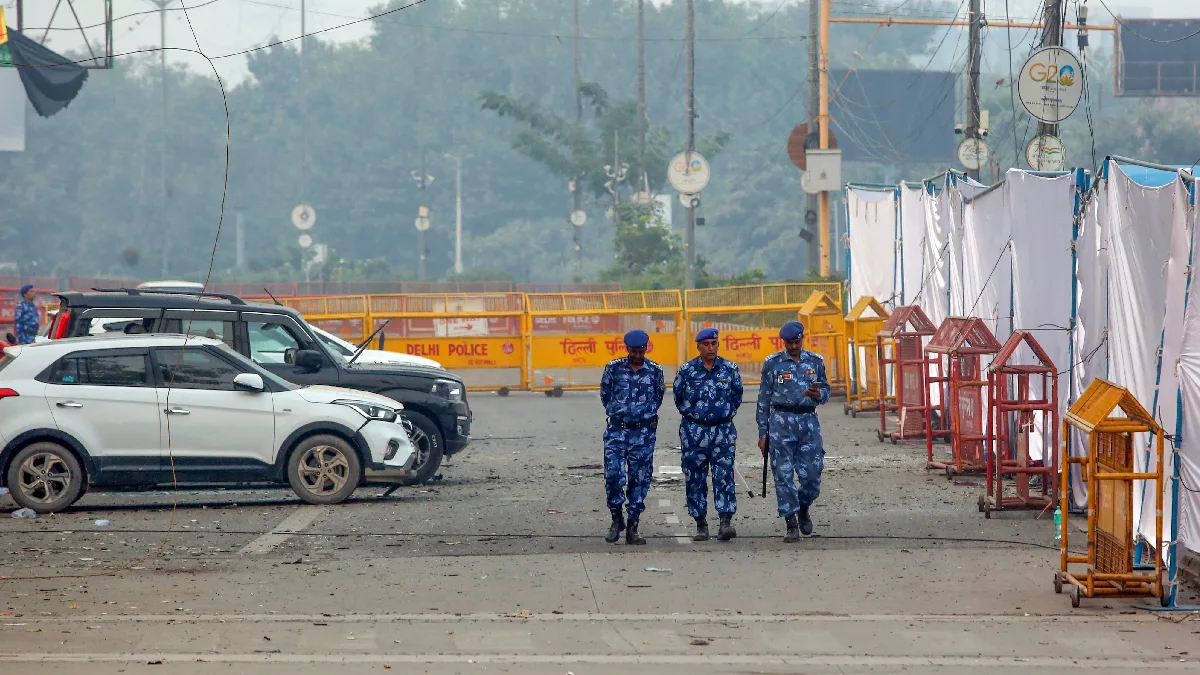 Delhi blast accused Umar assembled bomb inside Hyundai i20 car at Red ...