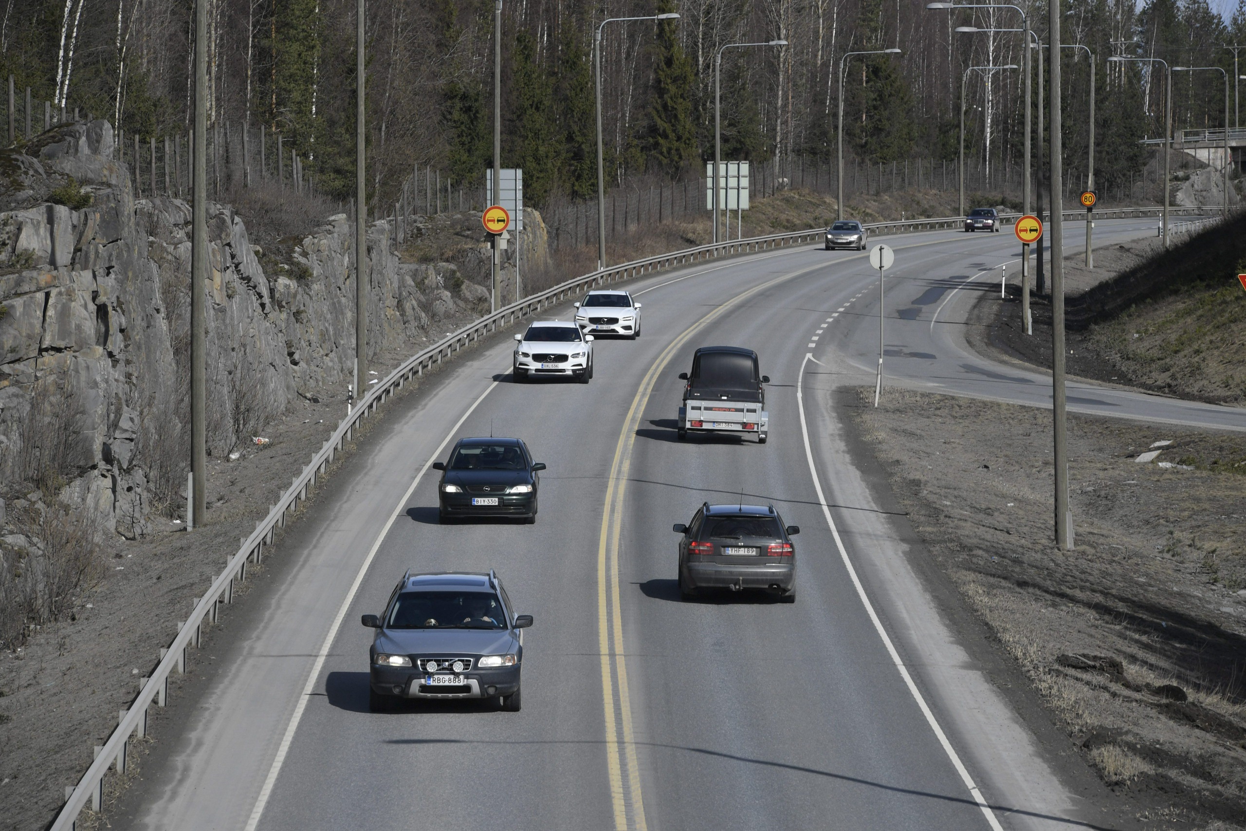 STT:n tiedot: Hallitus pääsi sopuun valtatie 9:n rahoituksesta, elokuva-alan leikkauksille ...