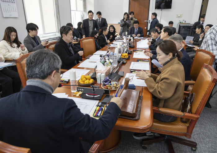 1 student 1 sports passed the 40 billion won budget writing committee → ...