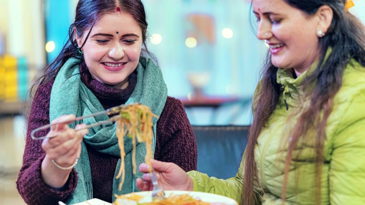 What time is the right time to eat dinner during winter? Science has an ...