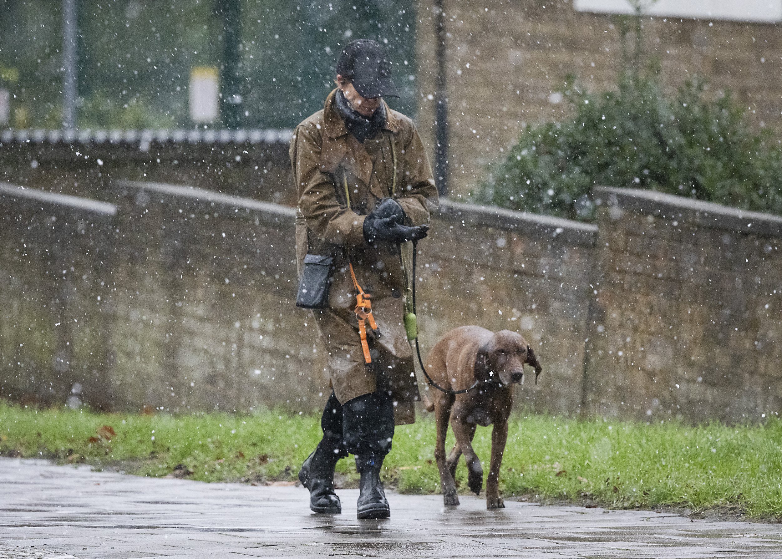 Arctic snap grips UK: Snow and frost warnings issued