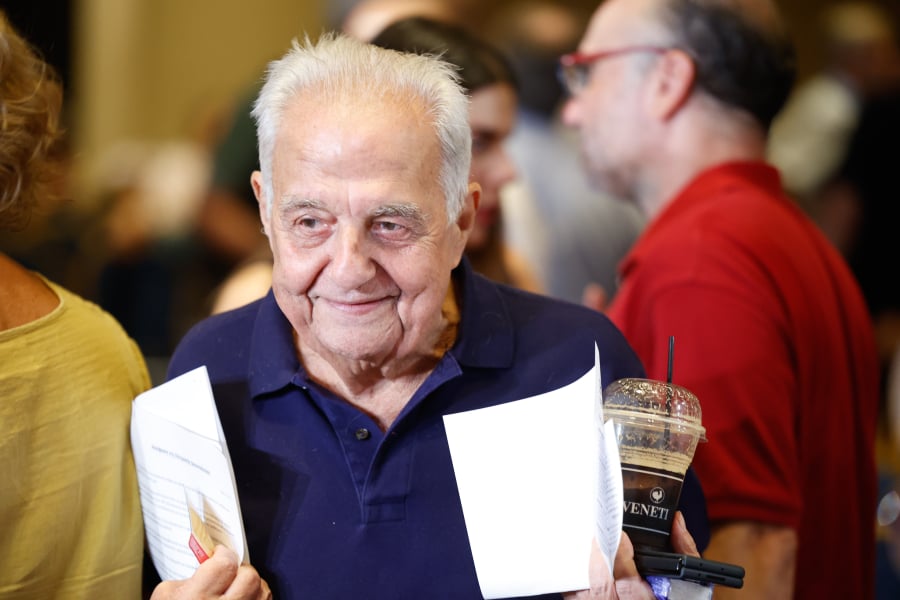 Αλέκος Φλαμπουράρης: Αριστερός, μάγκας, ανιδιοτελής, ένας ωραίος τύπος
