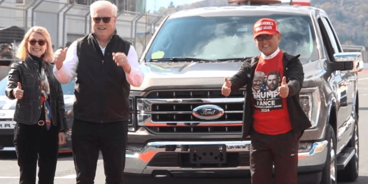 Stinkande bilen dyker upp till salu igen – och igen