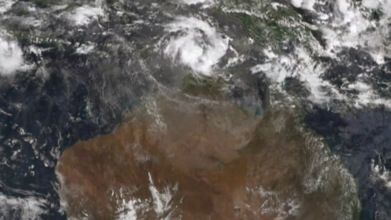'Gale force' wind warning as cyclone heads toward Top End