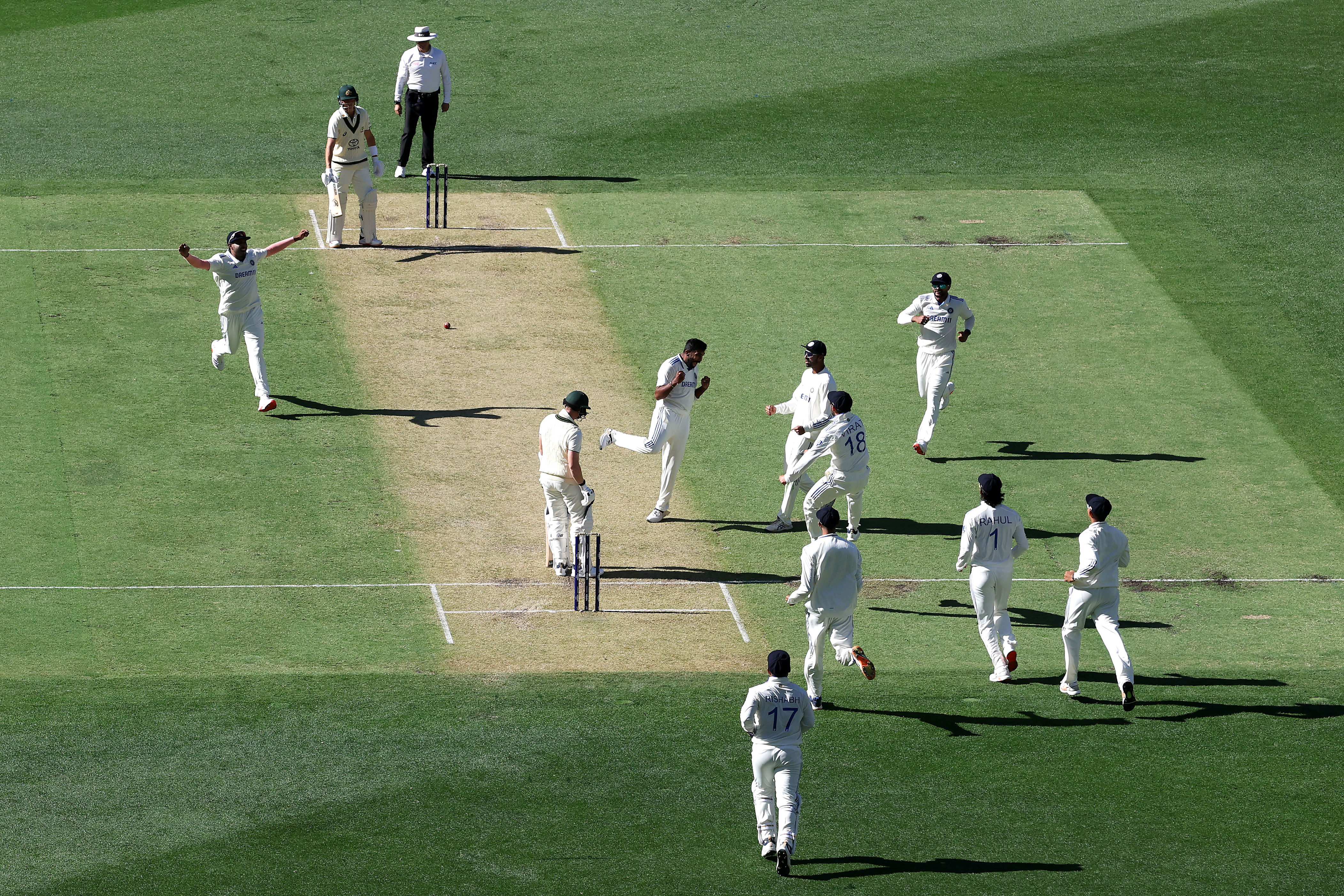 'Absolutely not': Perth curator shuts down Vaughan theory