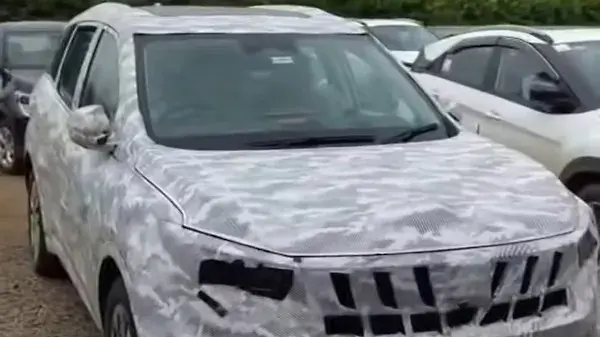 Mahindra XUV700 Facelift to be called XUV 7XO?