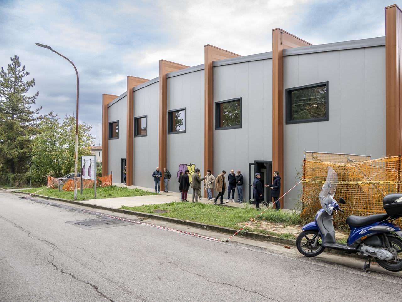 Ameli all’attacco. Palavolley incompleto: "Senza spogliatoi"