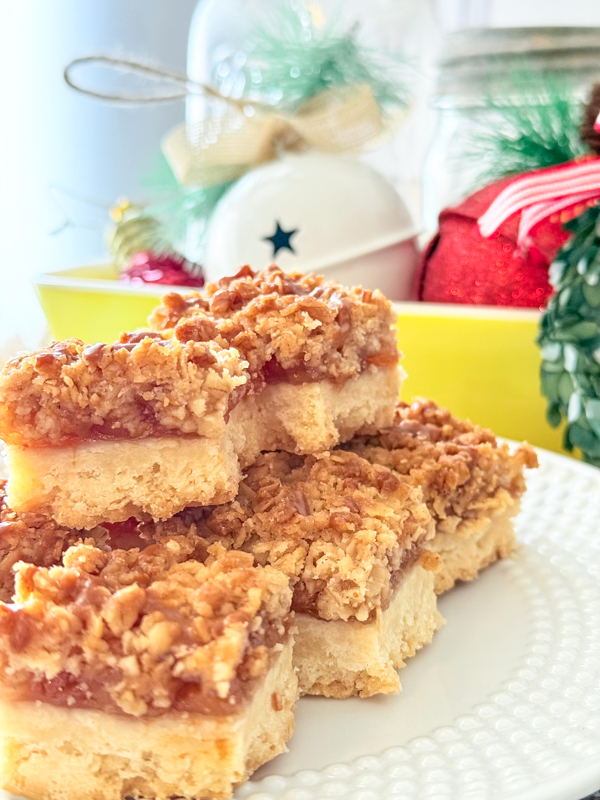 Homemade Caramel Apple Pie Squares