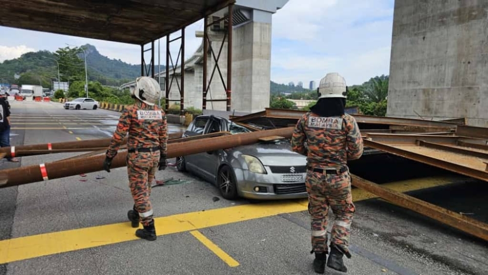 Skylift strike blamed for ECRL canopy collapse on MRR2 as DOSH probes ...