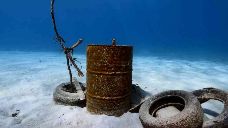 The most expensive treasures lost on the Titanic