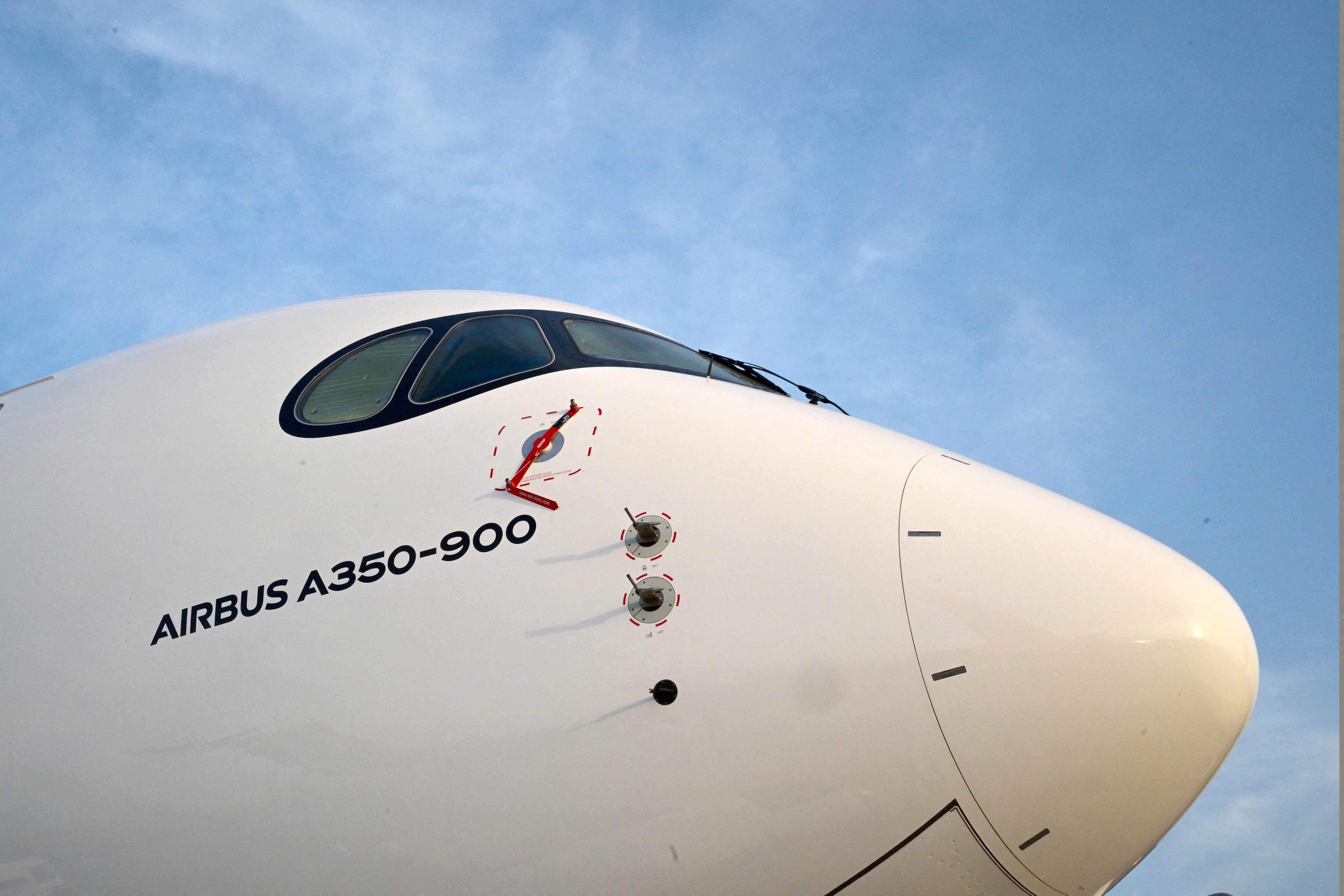 Emirates announces $3.4bn order for eight more Airbus A350-900 wide ...