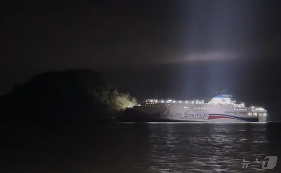 신안 좌초 여객선 탑승자 267명 3시간10분만에 전원 구조(종합)
