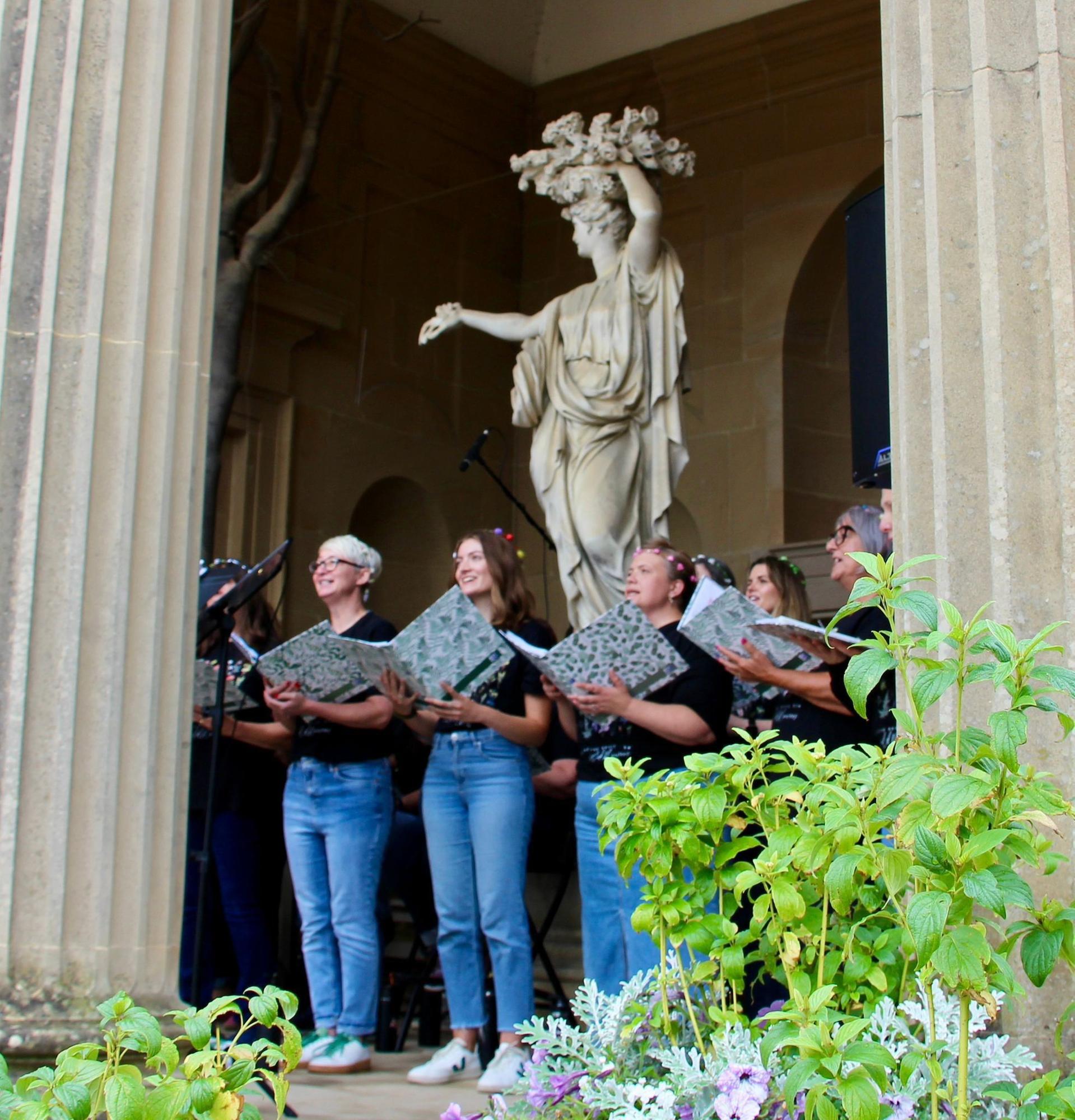 Community choir delivers healing and harmony